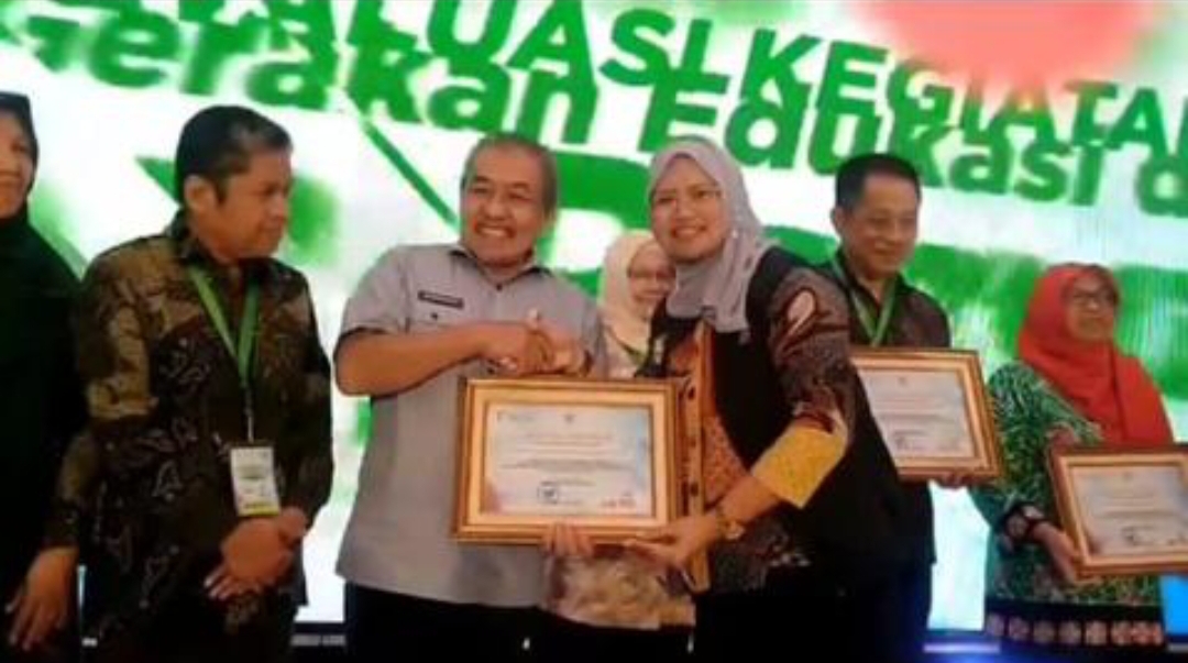 Pemprov Sulbar Raih Penghargaan Terbaik Kedua Pelaksanaan Program ...