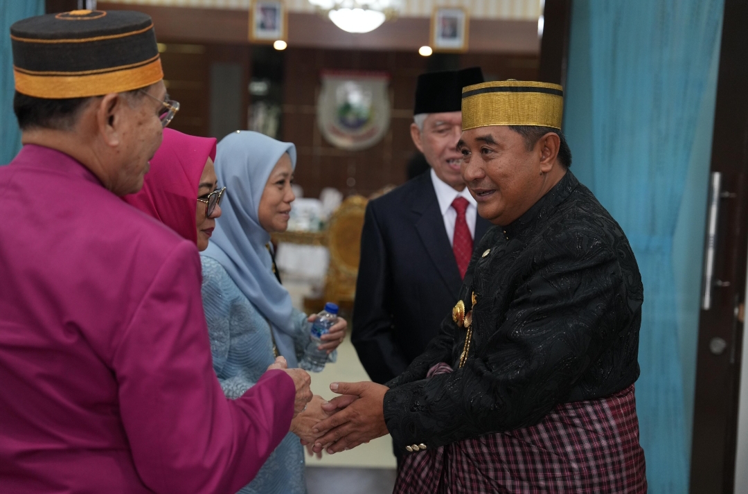 Pj. Bahtiar Silaturahmi Bersama Para Pendiri Sulbar, Prof Basri ...