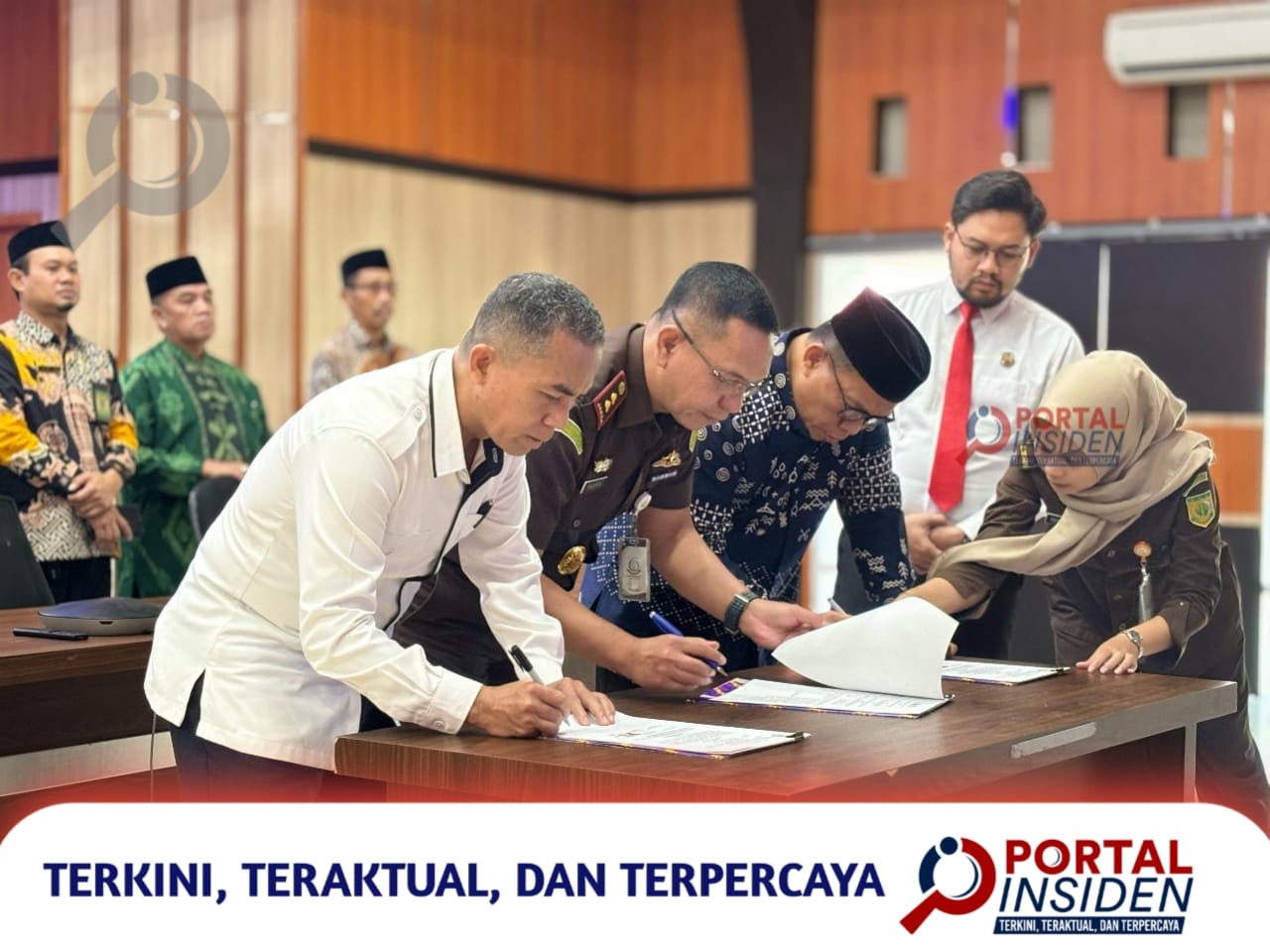 Kejari Bersama Kemenag dan BPN Luwu Utara Tandatangani MoU, Guna Percepat Proses Sertifikasi ...